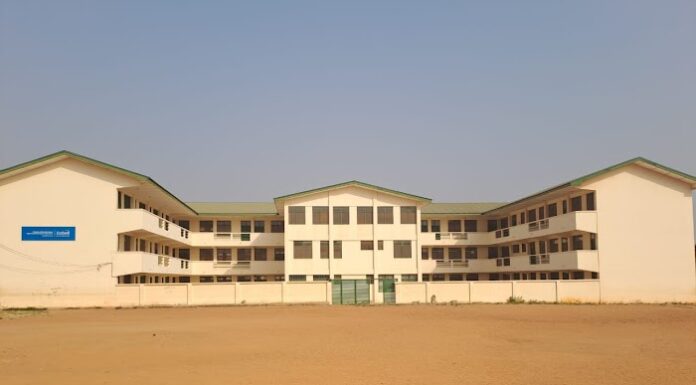 CHRISTIAN METHODIST SENIOR HIGH SCHOOL Fees & Location